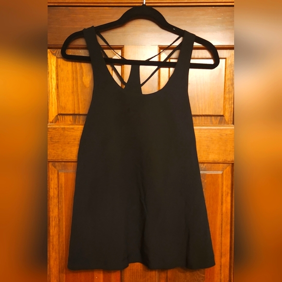 Topshop | Tops | Topshop Black Strappy Tank Sz 6 | Poshmark